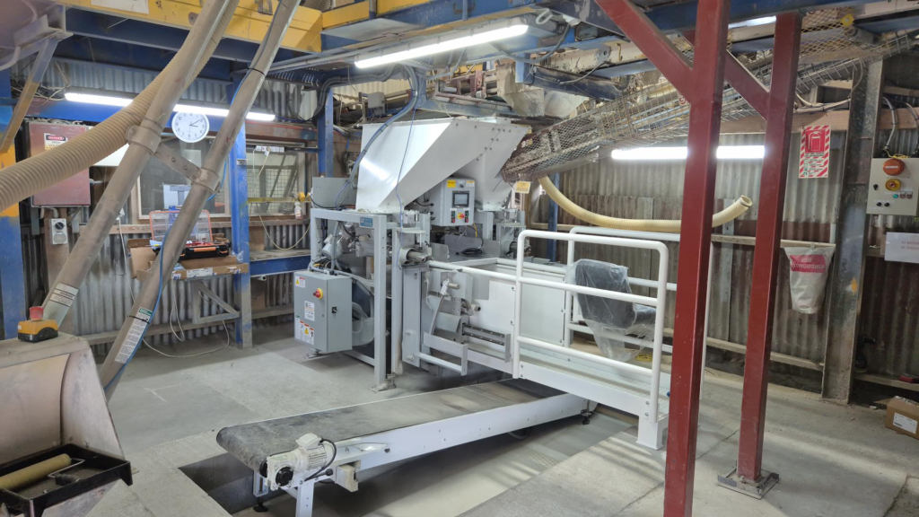 Industrial-Duty Auger Valve Bag Filler | Aurora-Process